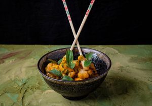 Dynamite Spicy Cauliflower Popcorn - Thrive Magazine